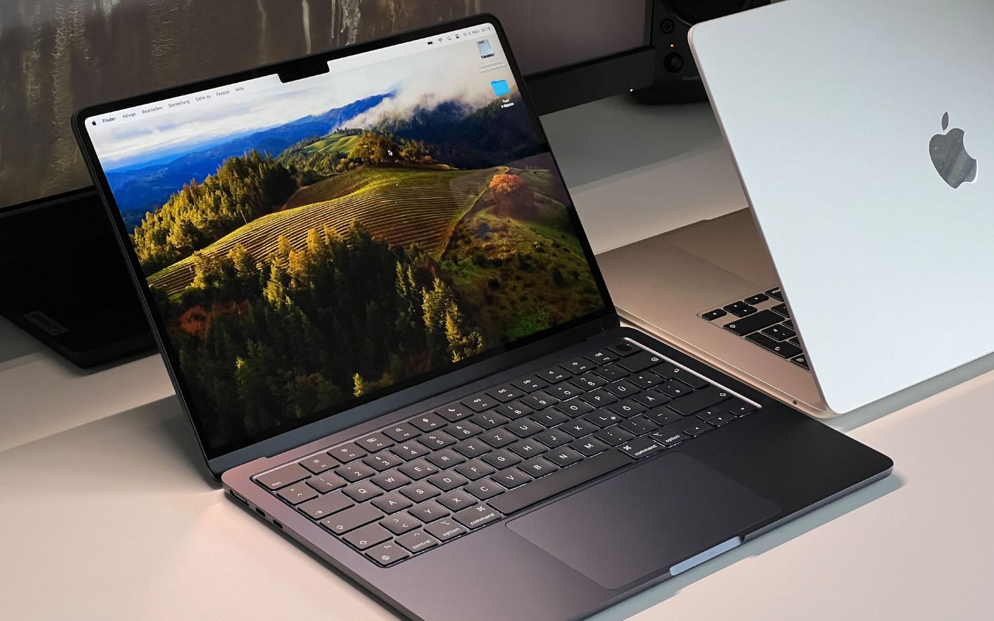 MacBook Air M2 và M3 được Apple nâng cấp RAM lên 16GB